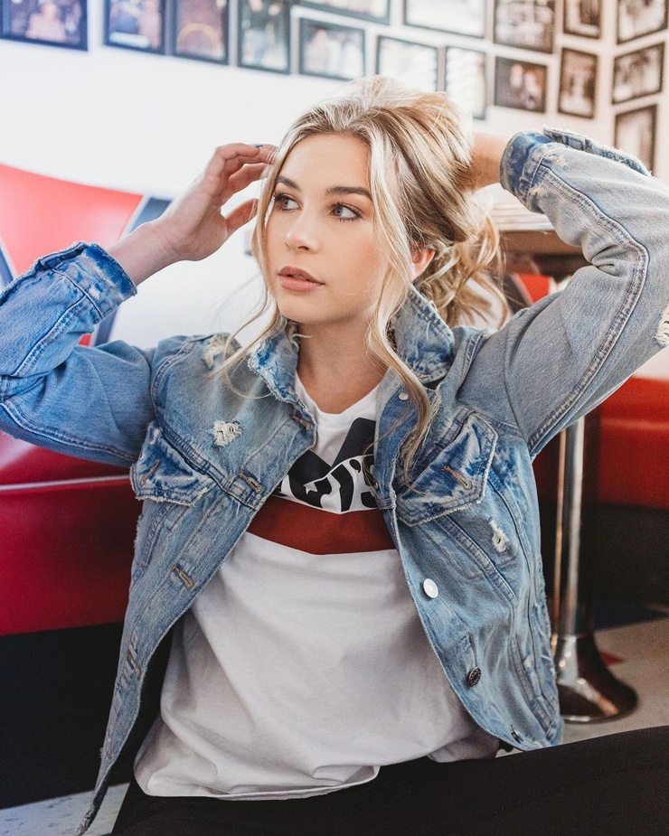 Gabrielle Moses image