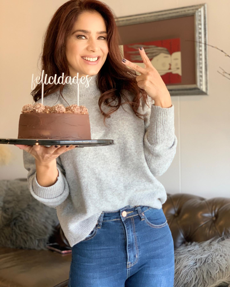 Mimi Morales image