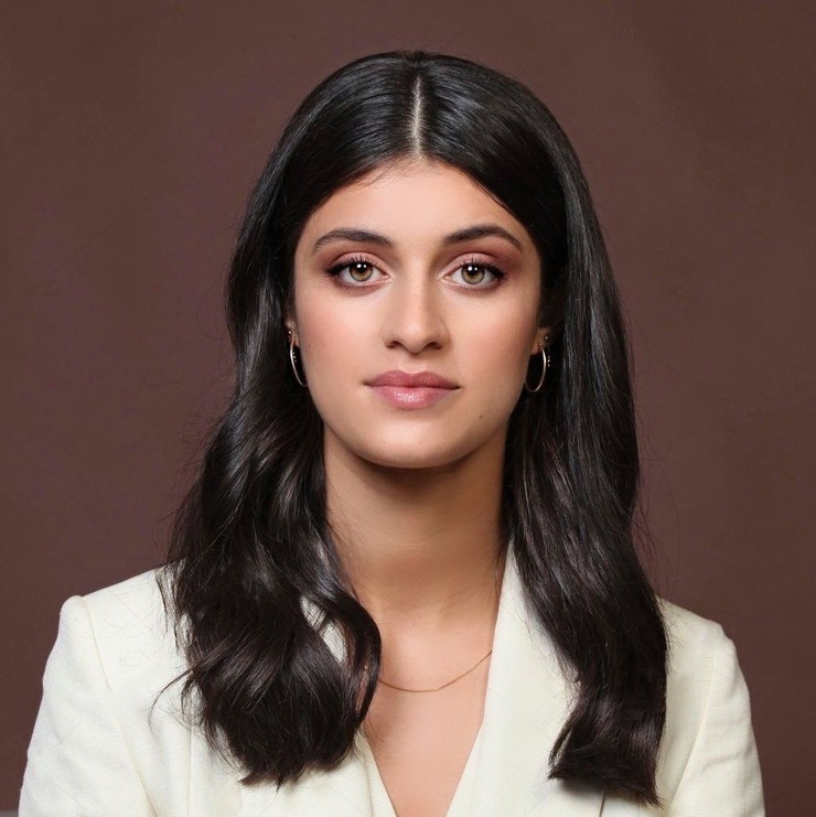 Picture of Anya Chalotra