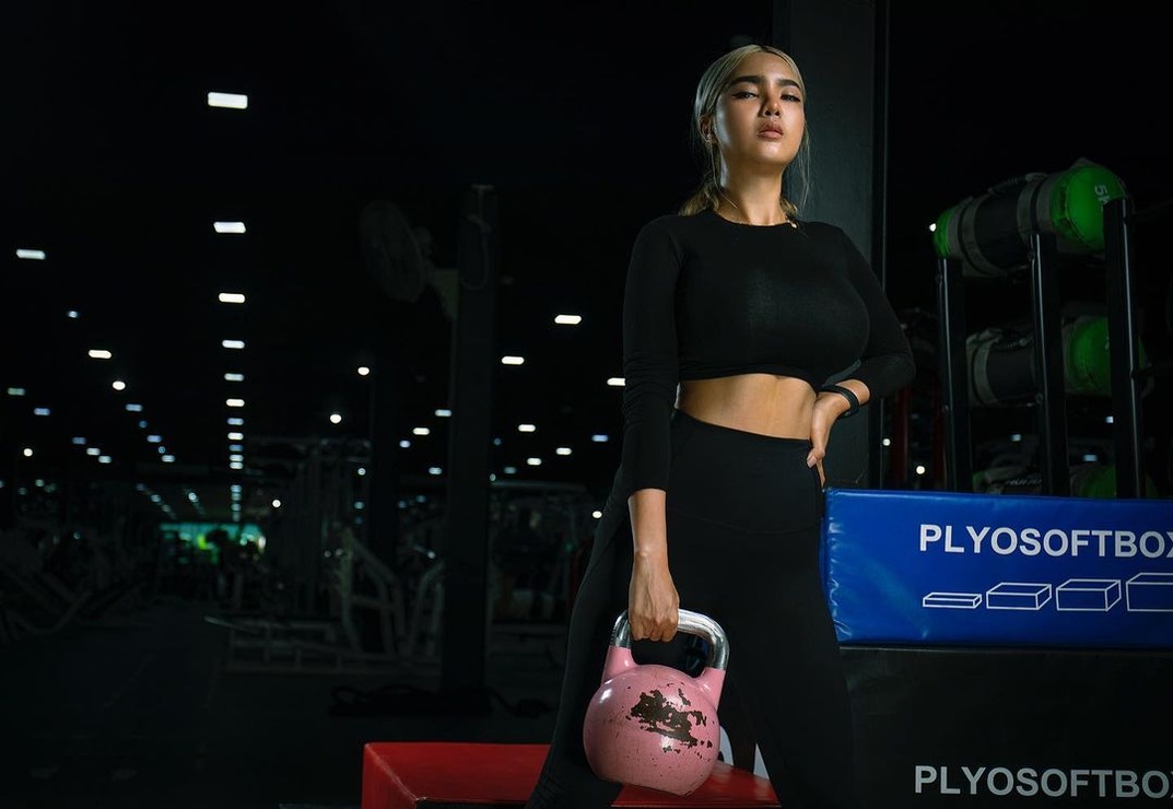 Yanisa Samohom picture