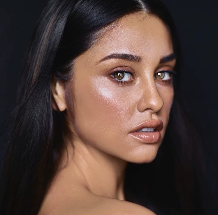 Yvette Monreal picture