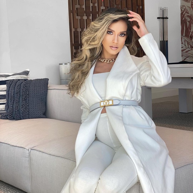 Picture of Sarah Mundo