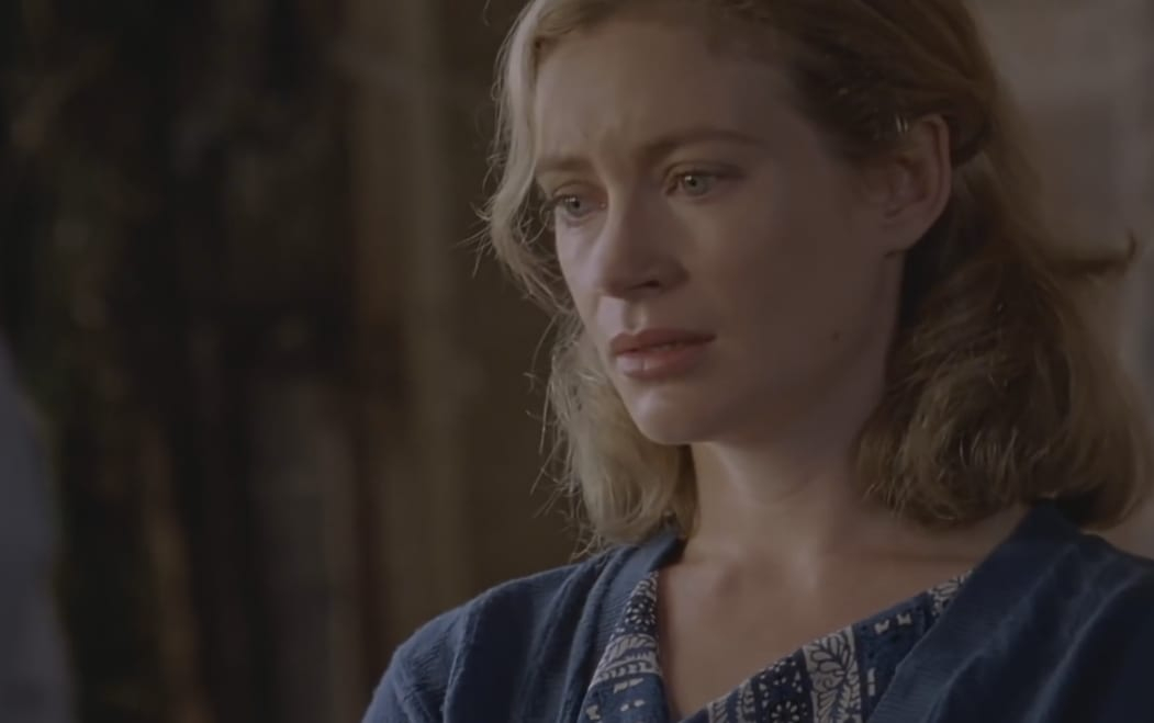 Picture of Amanda Douge