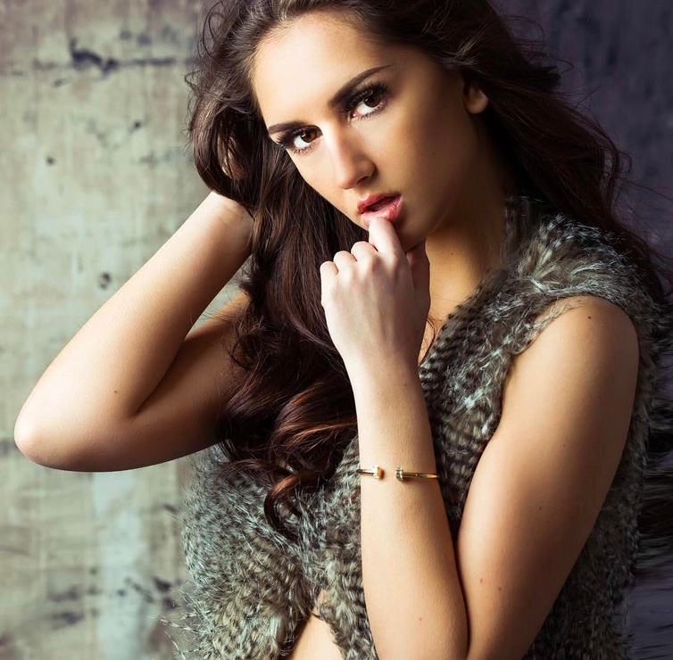 Picture of Deanna Davis II