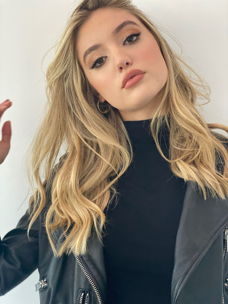 Picture of Bella Podaras