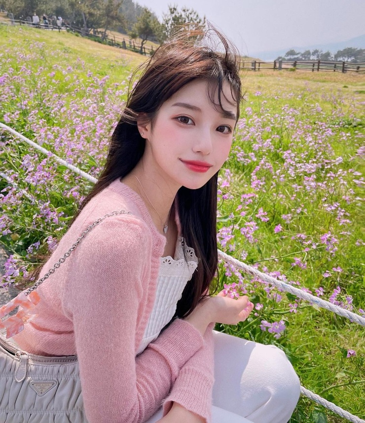 Picture of Jung Yoon