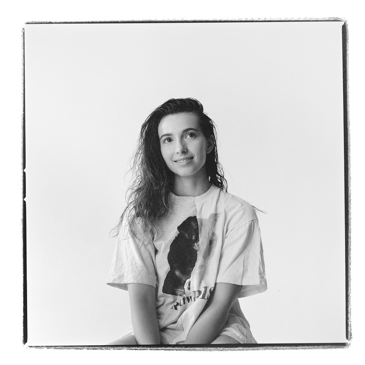Picture of Anjelica Fellini
