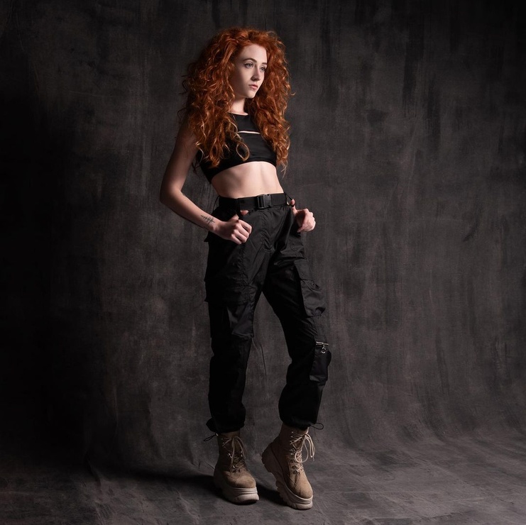 Picture of Janet Devlin