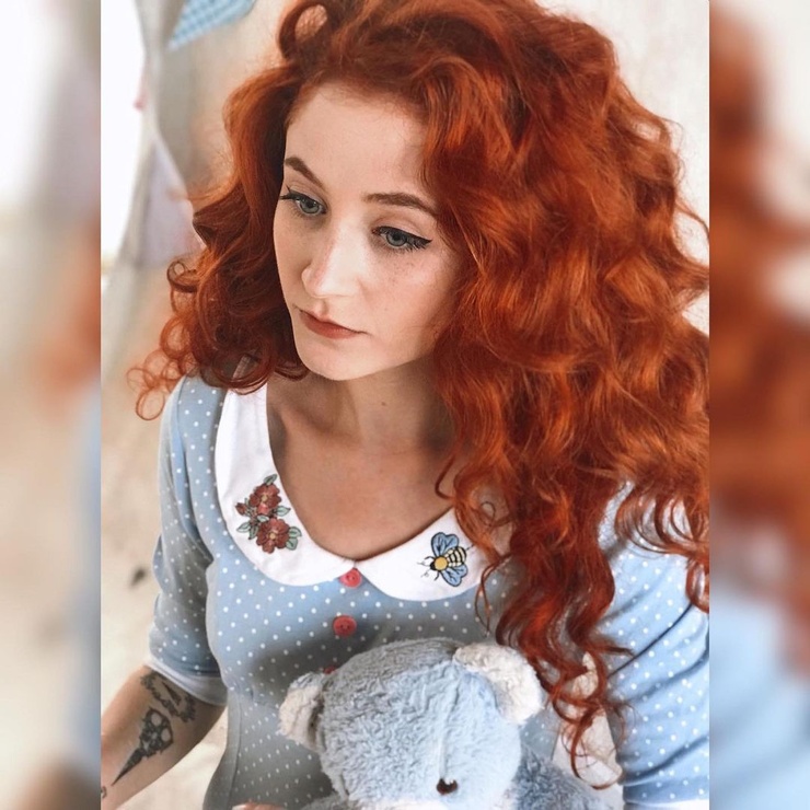 Picture of Janet Devlin