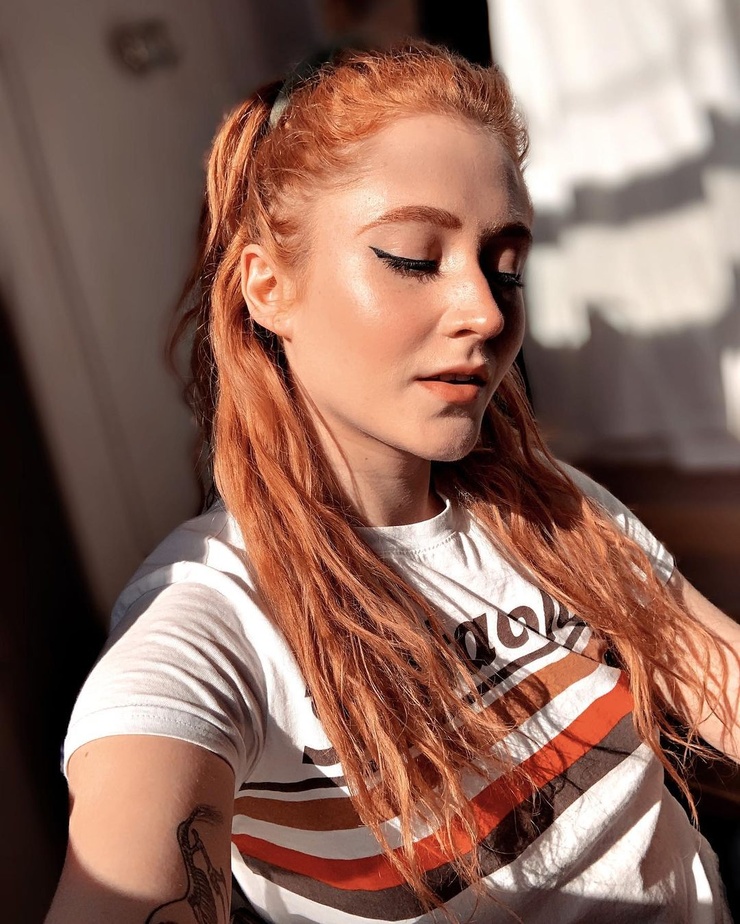 Image of Janet Devlin