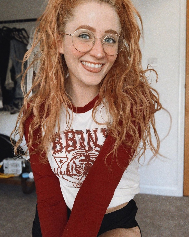 Picture of Janet Devlin