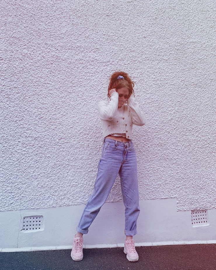 Picture of Janet Devlin