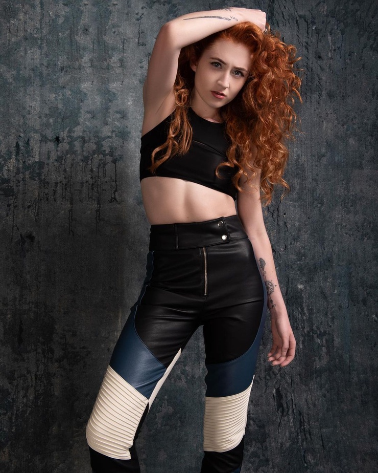 Image of Janet Devlin