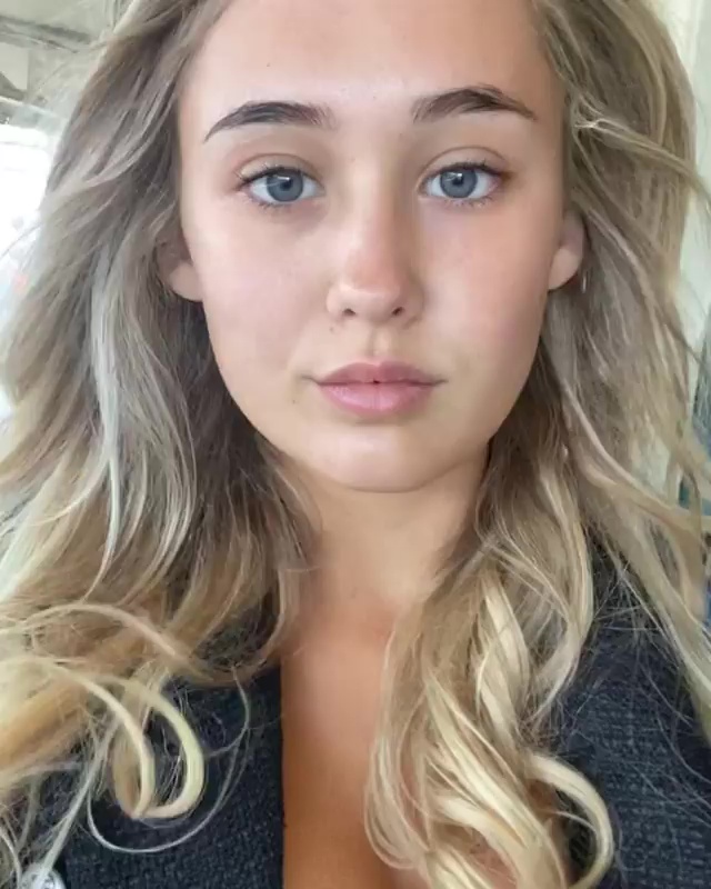 Holly Boothby image
