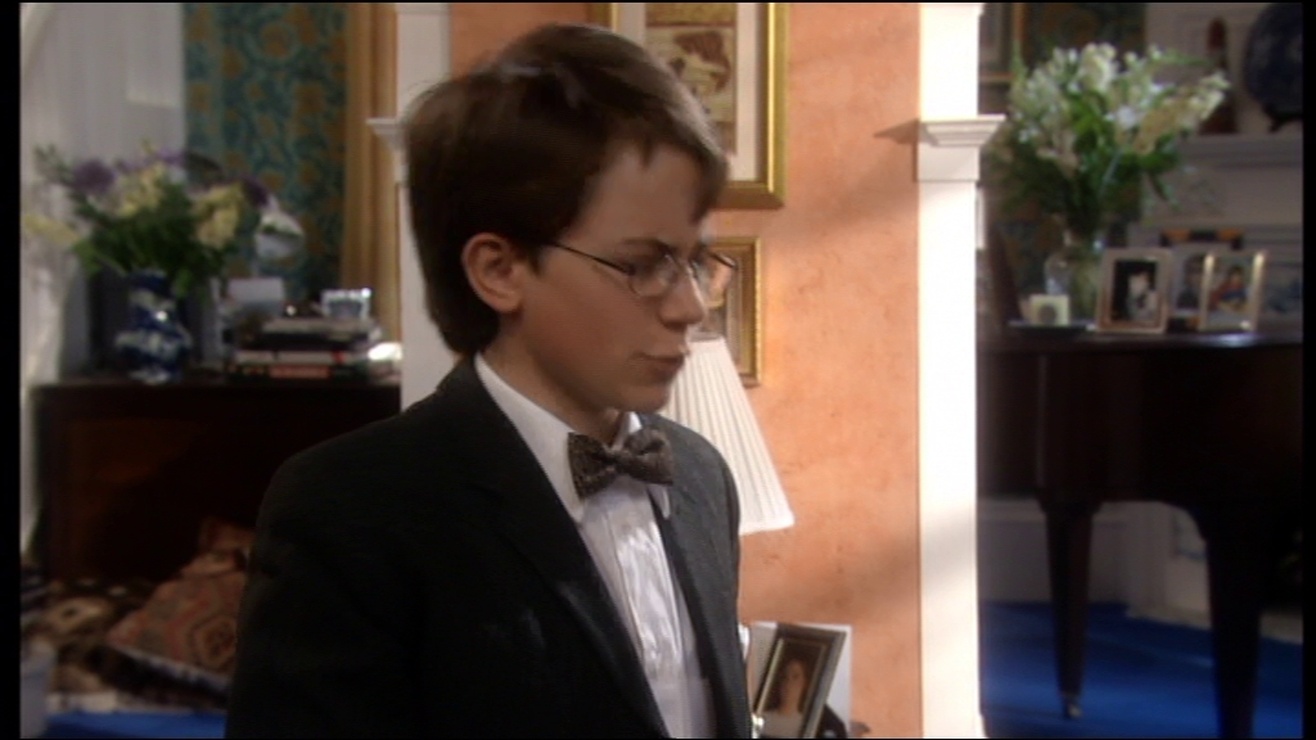 Gabriel Thomson image