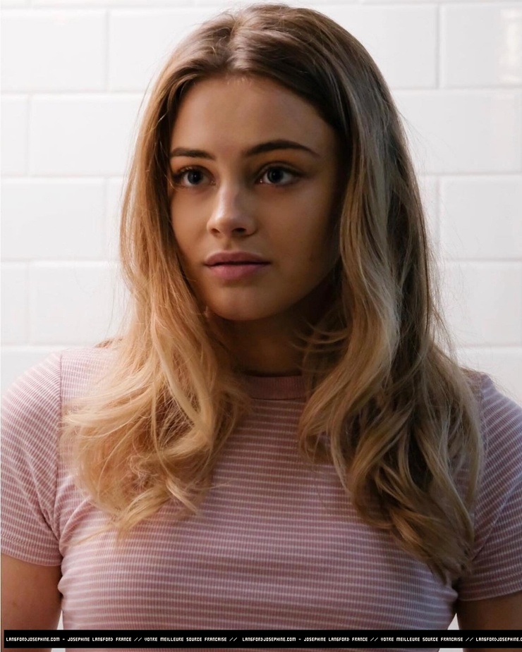 Picture of Josephine Langford