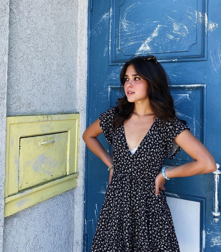 Molly Jackson picture