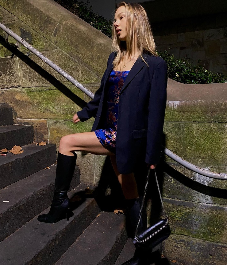 Picture of Phoebe Combes