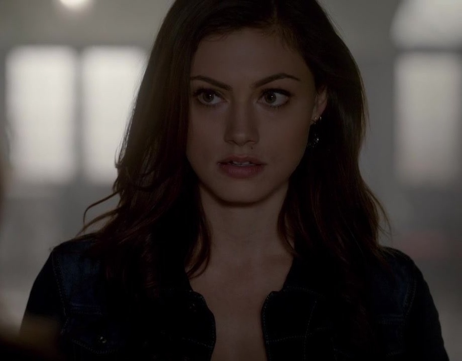 Picture of Phoebe Tonkin