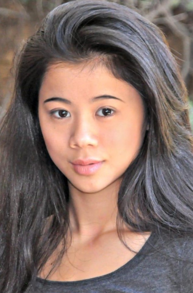 Picture of Leah Lewis