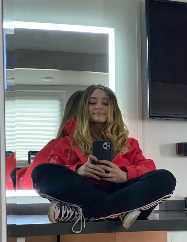 Picture of Lizzy Greene