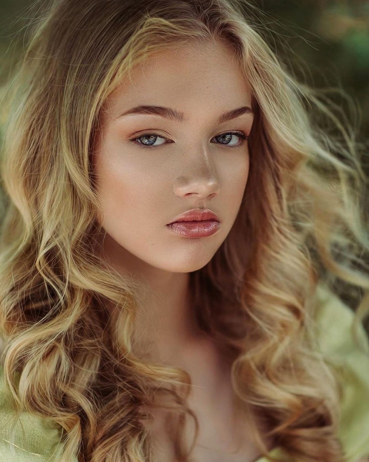 Picture of Sarah Abbott