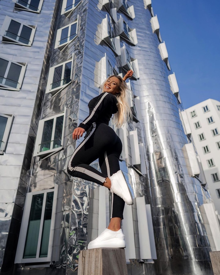 Picture of Salome Elena