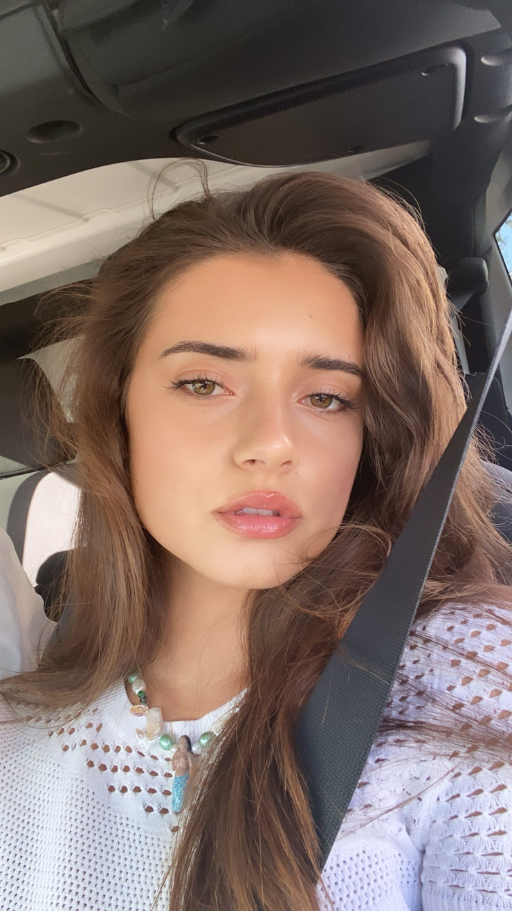 Picture of Sarah Curr