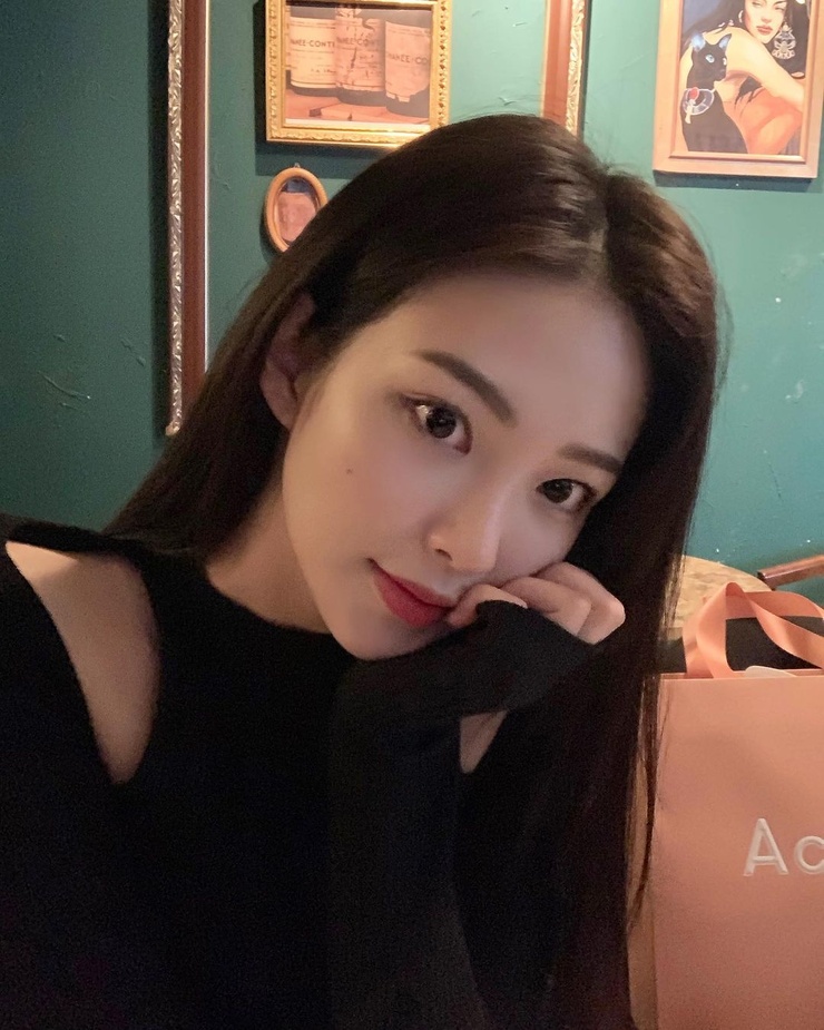 Picture of Choi Hyo Ju