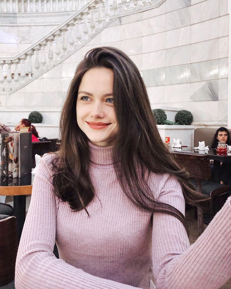 Picture of Lisa Rosh