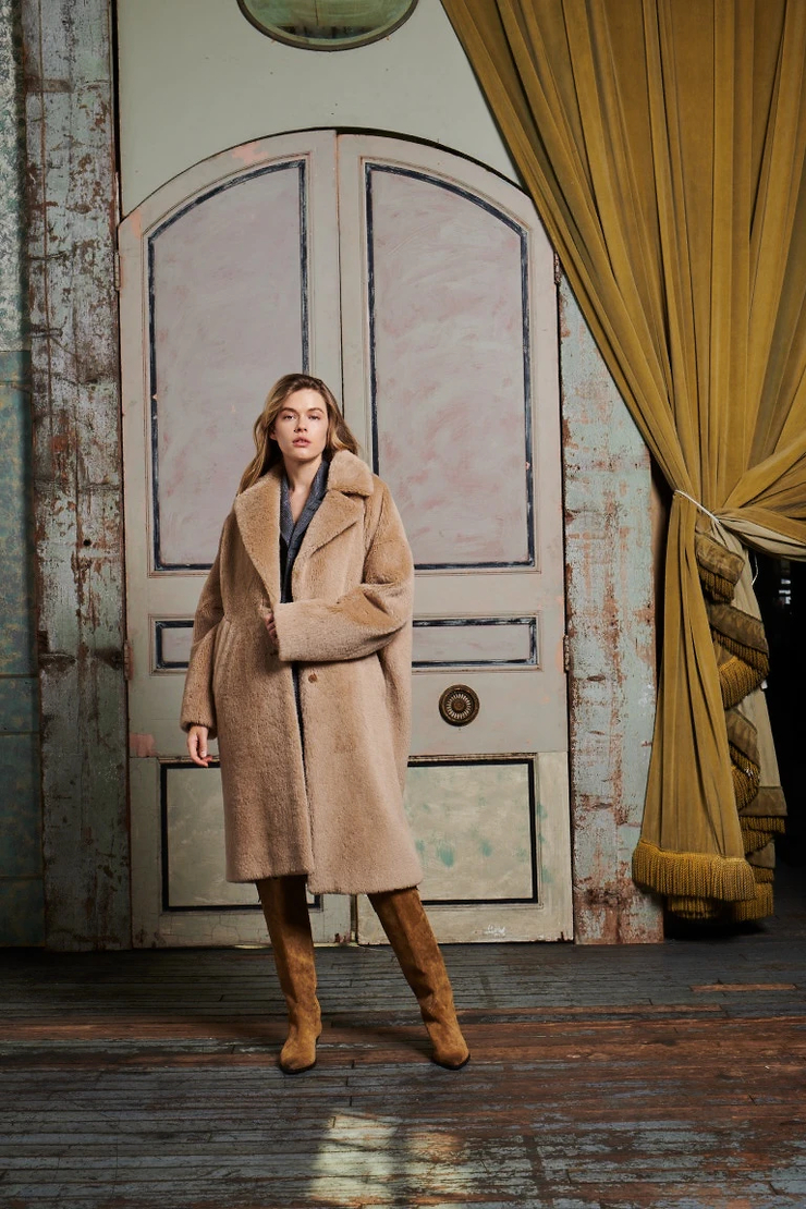 Picture of Victoria Lee