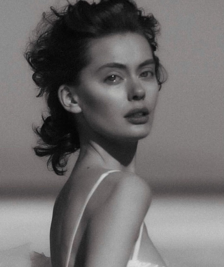 Laura Dennis picture