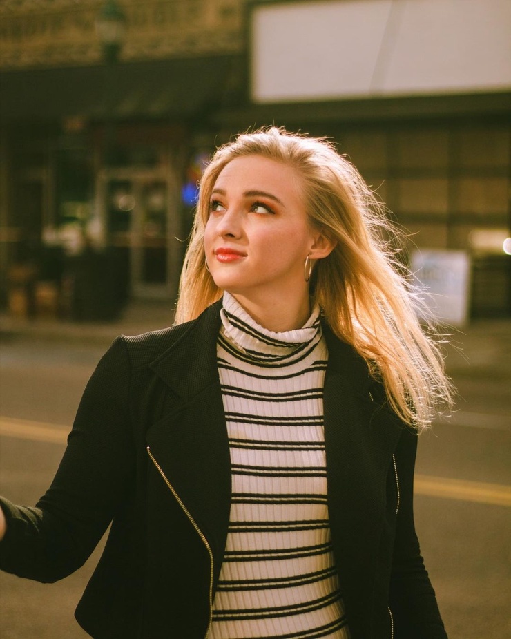 Picture of Michaela Lee