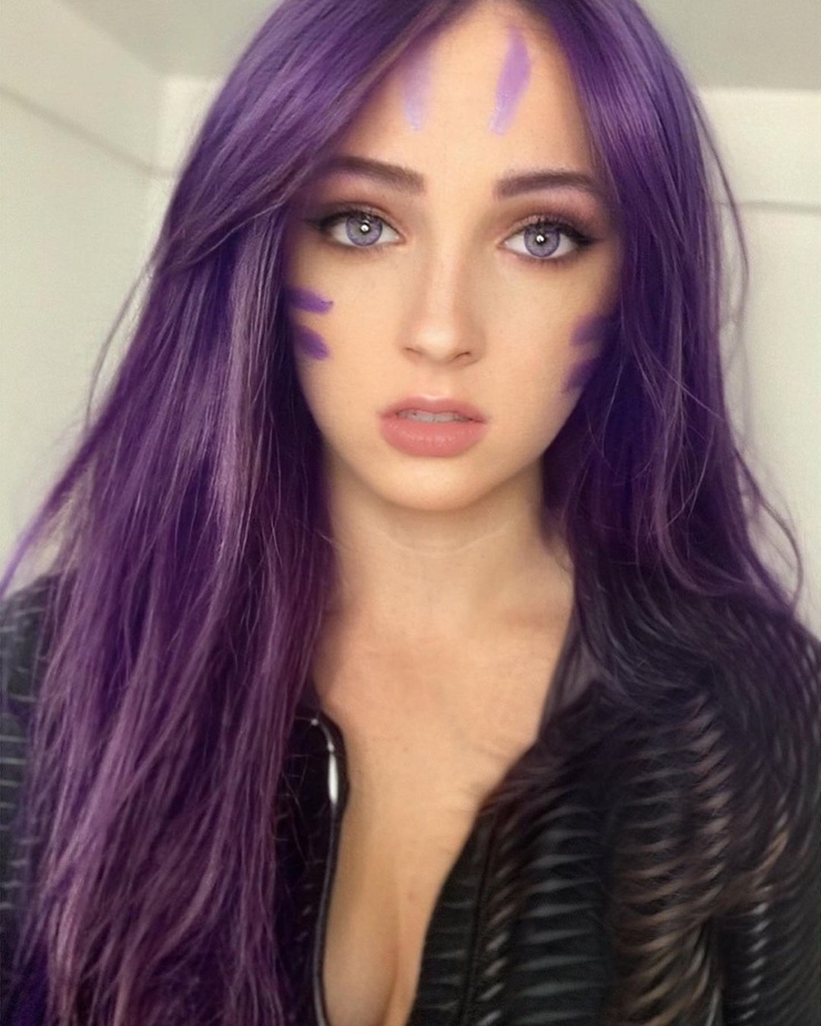 Michaela Lee picture