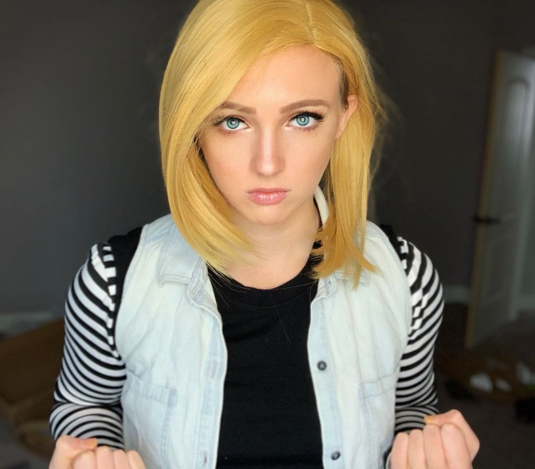 Picture of Michaela Lee