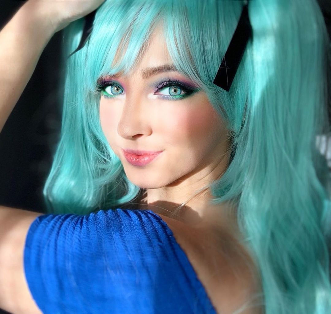 Michaela Lee picture