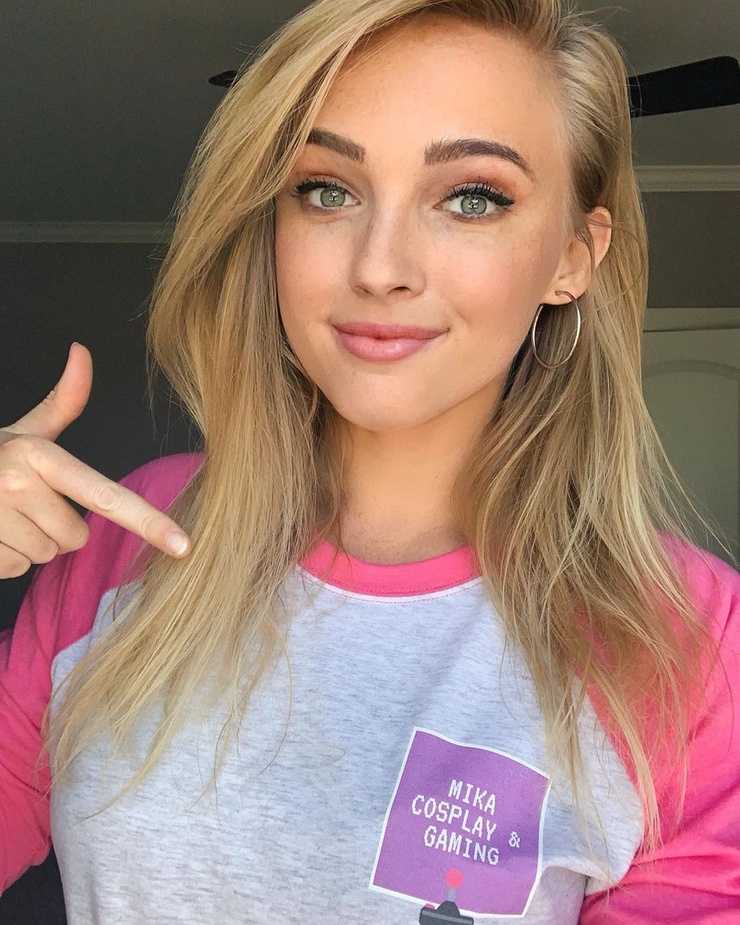 Picture of Michaela Lee