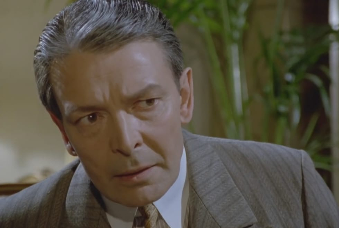 Picture of Damien Thomas