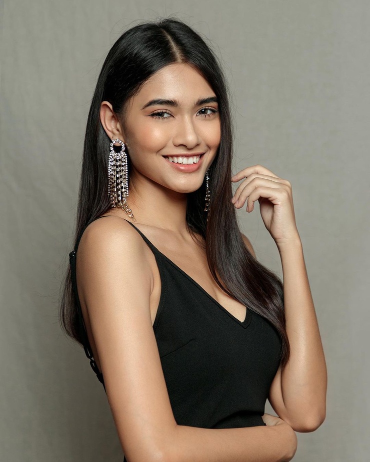 Picture of Thuzar Wint Lwin