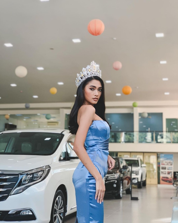 Picture of Thuzar Wint Lwin