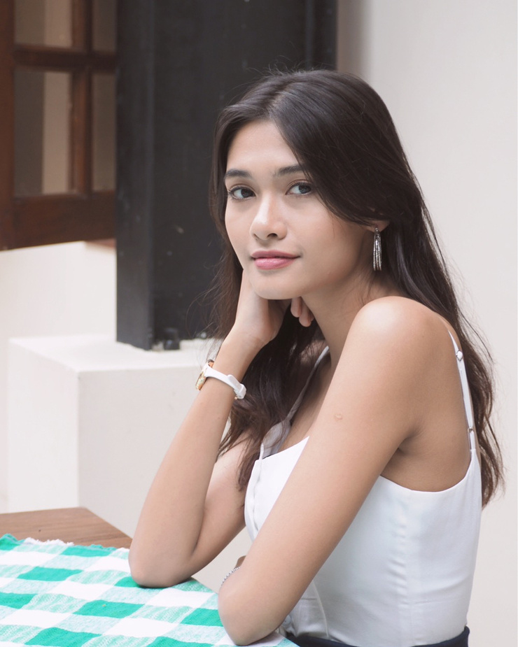 Thuzar Wint Lwin picture