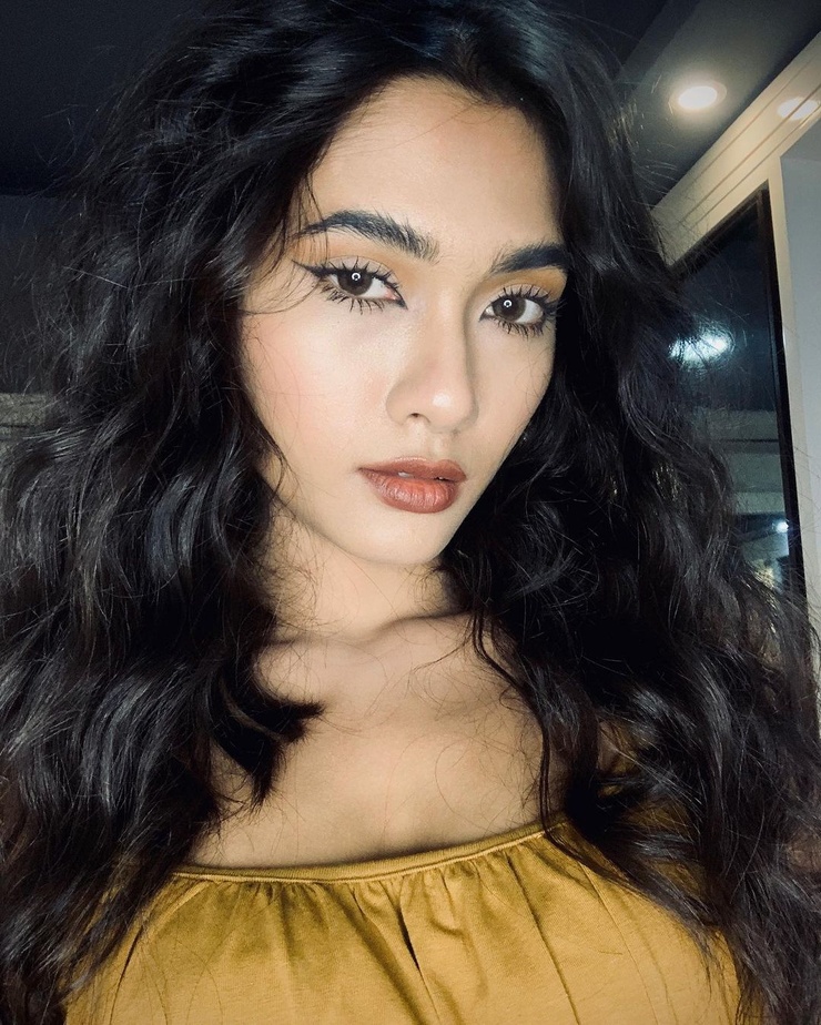 Picture of Thuzar Wint Lwin