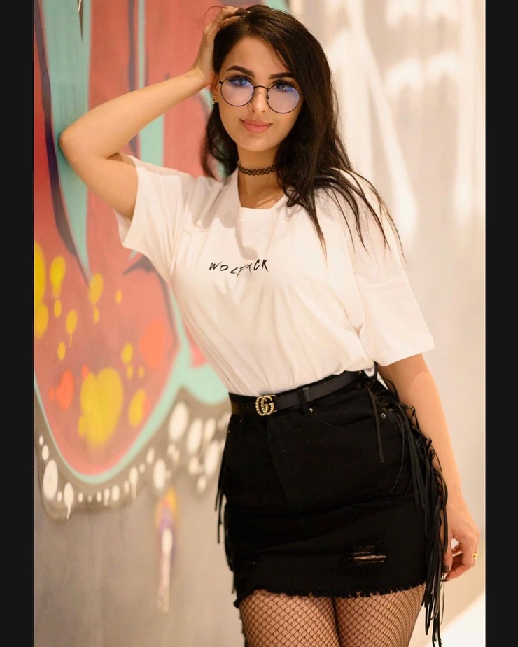 Picture of Alia Shelesh