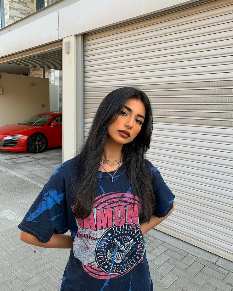 Picture of Iffat Marashi