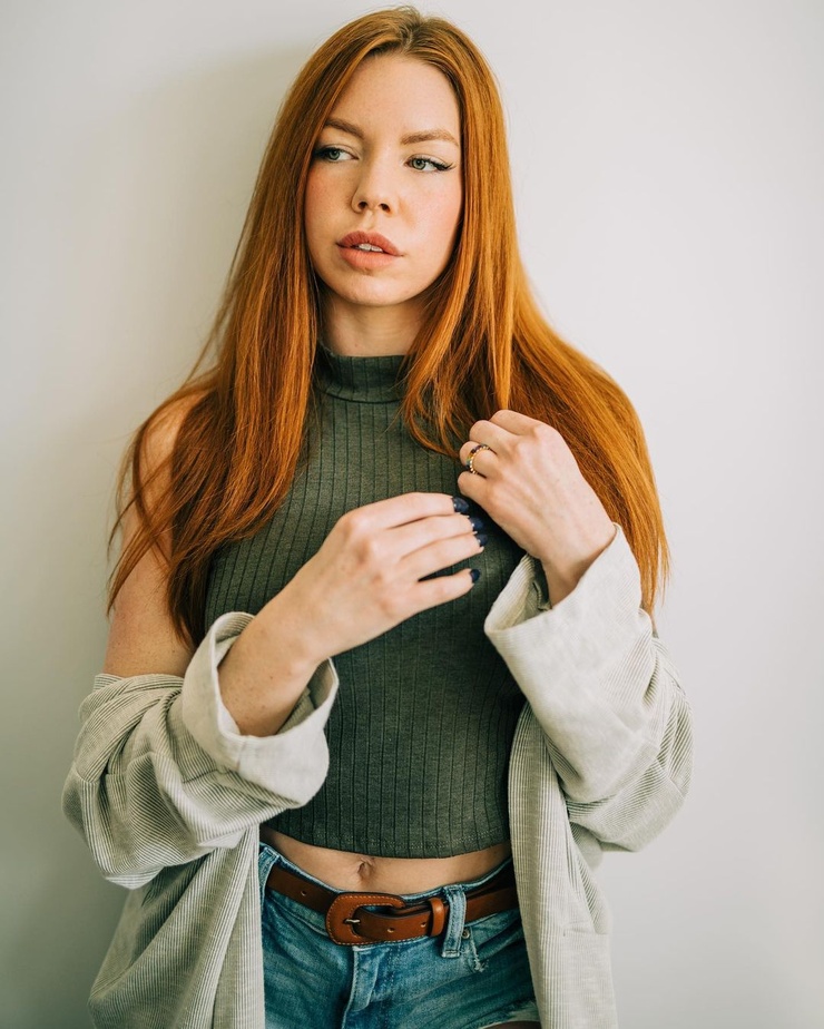 Ashley Maynard image