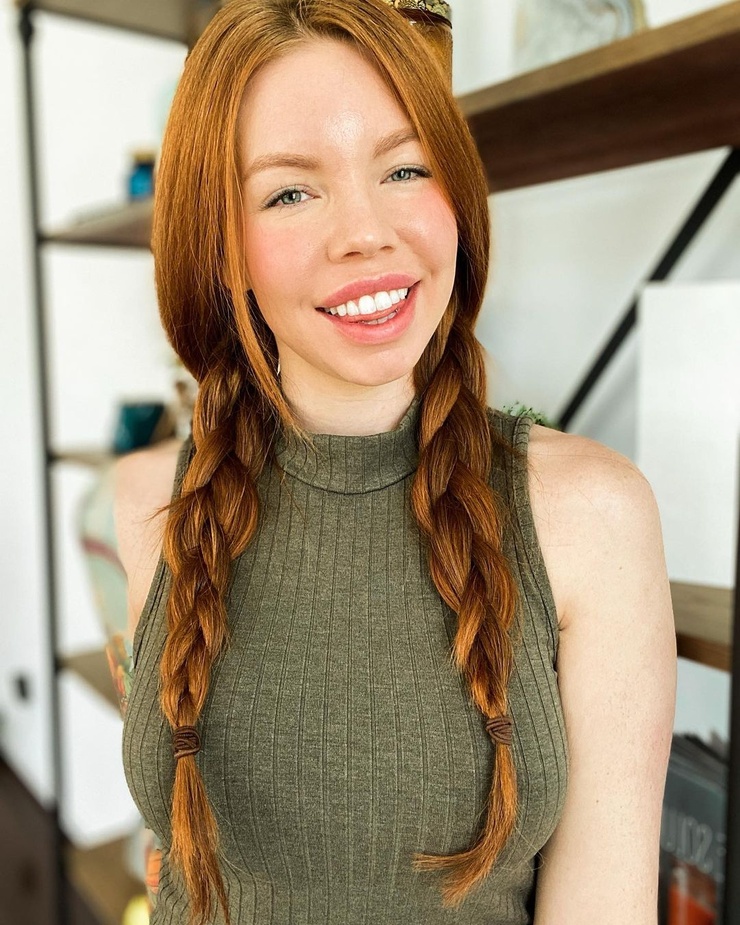 Picture of Ashley Maynard