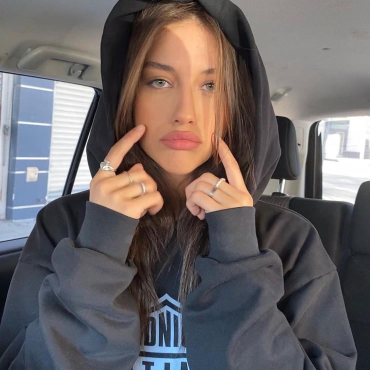 Picture of Caroline Jayna