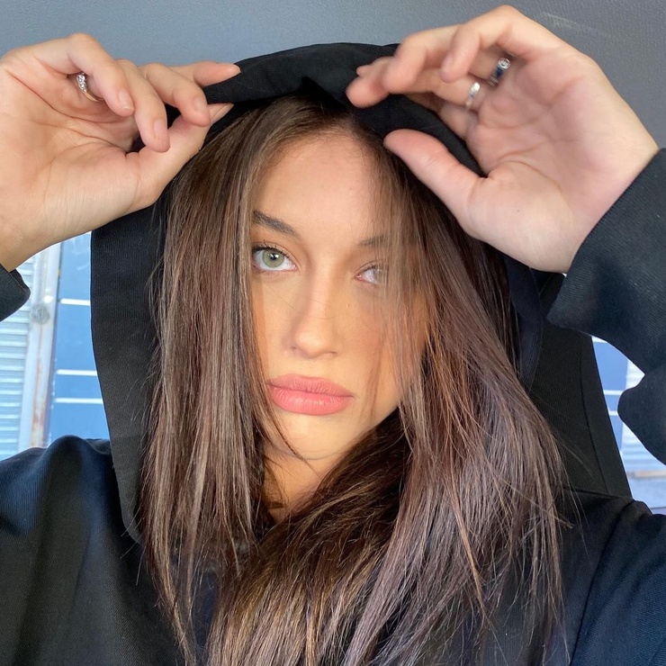 Picture of Caroline Jayna