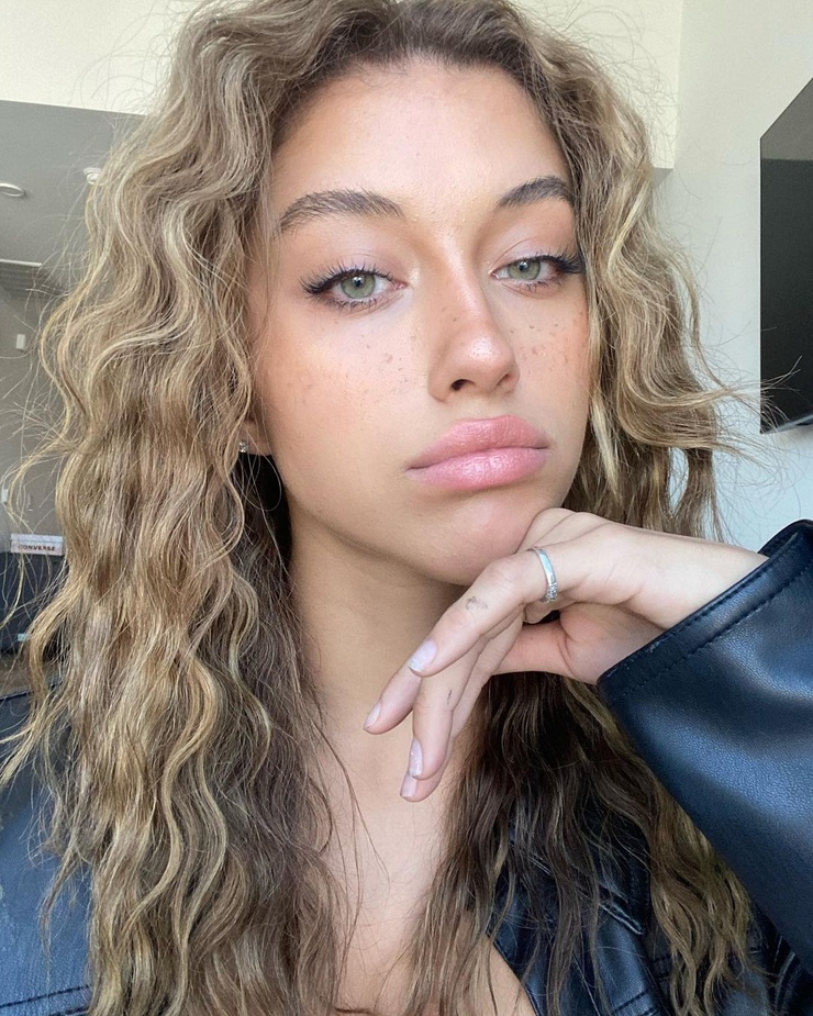 Picture of Caroline Jayna