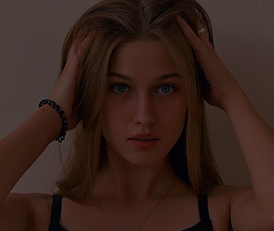 Julia Novikova (model) picture